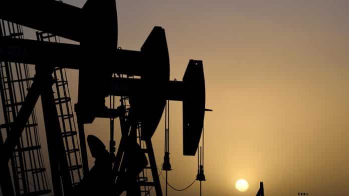 Ropa Brent překročila 110 dolarů: Riziko „dokonalé bouře“ na ...