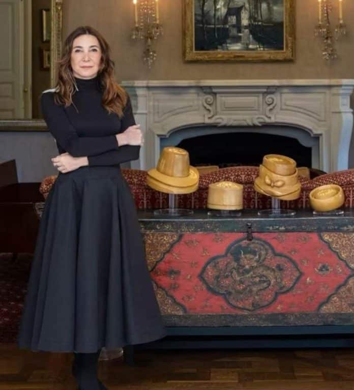 Première photo de Vuslat Doğan Sabancı après son opération de chirurgie ...